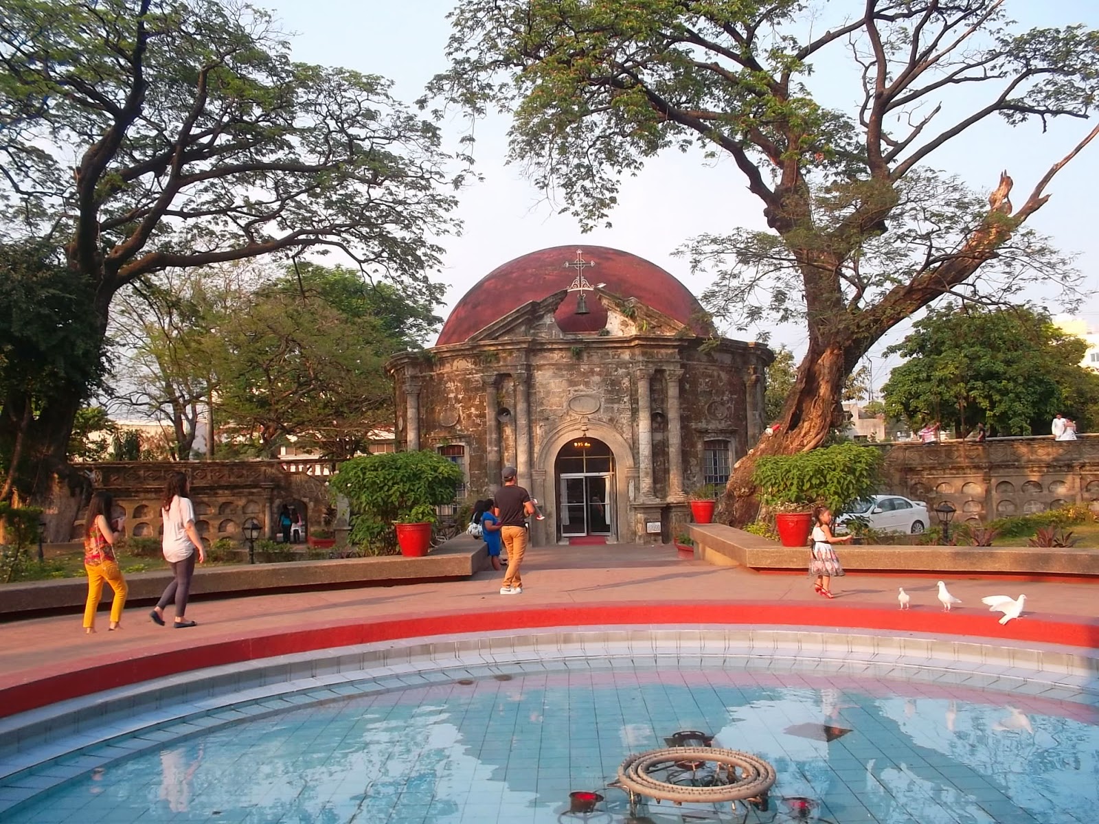 Konted's Make My Day 2: Paco Park: Enchantingly Beautiful