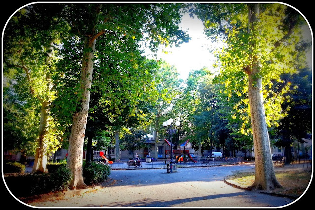 Dondo Land - le aree gioco a Firenze: L'area gioco di Piazza D'Azeglio