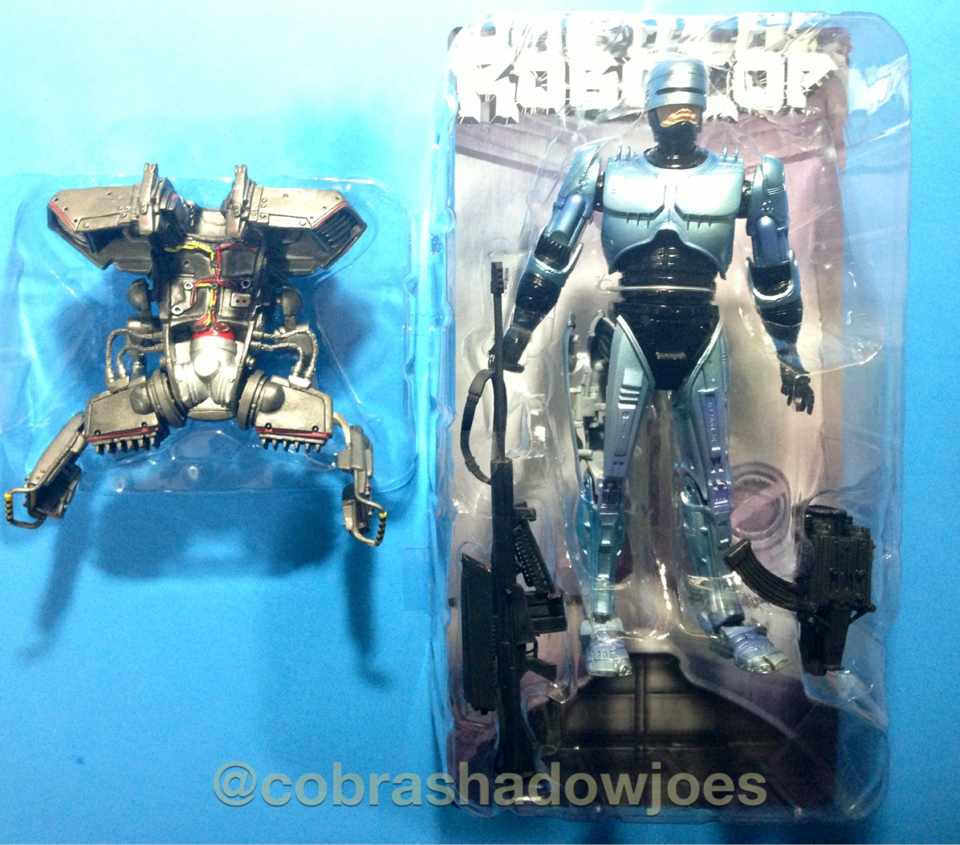 CobraShadowJoes: NECA Toys Robocop - Deluxe Figure with Jetpack and ...