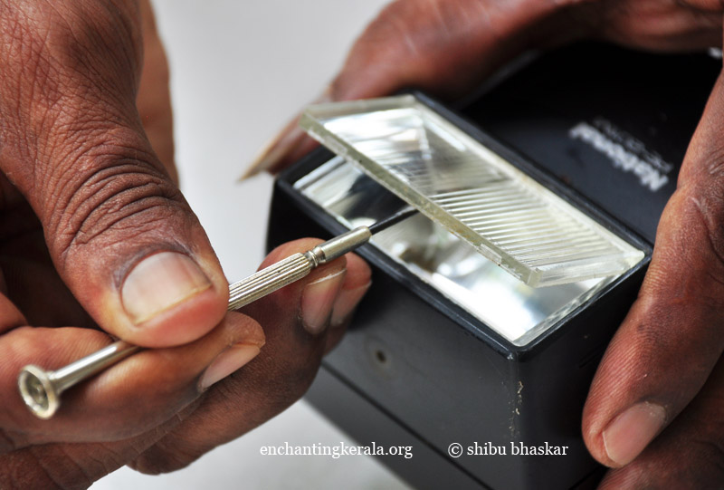 School Of Digital Photography: DIY Beauty Dish - Diy Bare Bulb Flash ...