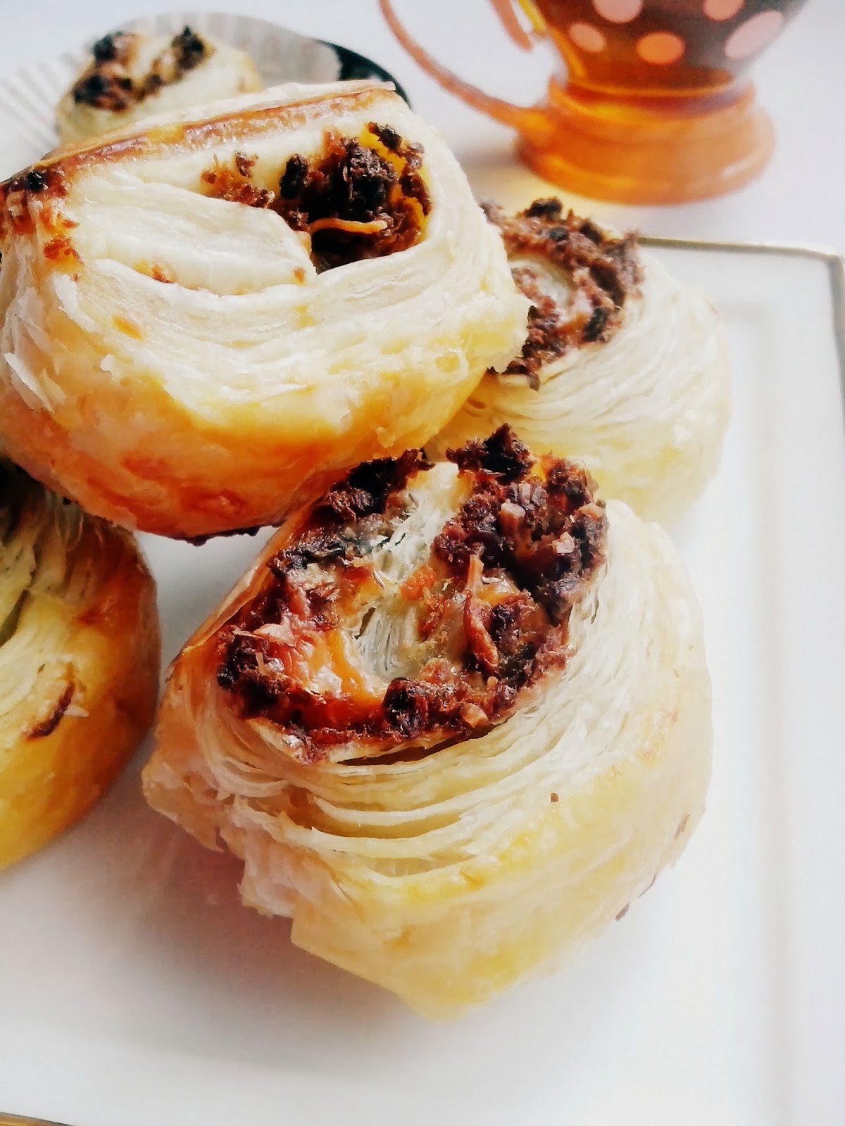 SARDINE ROLLS PUFF