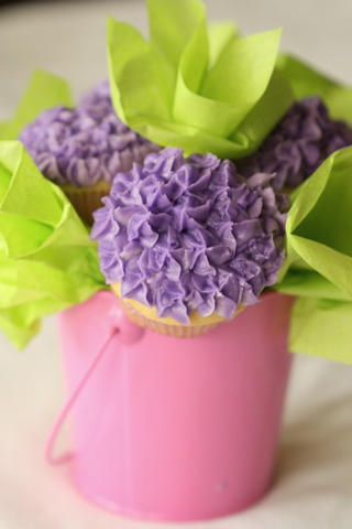 Half Baked: Hydrangea Cupcake Bouquet Tutorial