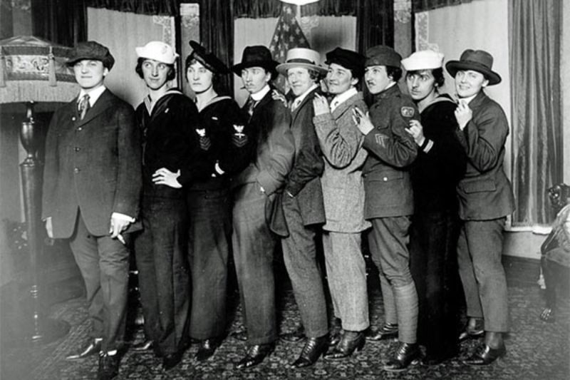 The Invisibles: Vintage Photographs Depict the Love and Pride of LGBT ...