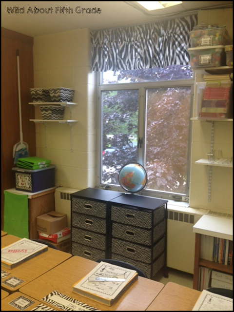 5th Grade Classroom Reveal and First Read Alouds | Wild about fifth grade