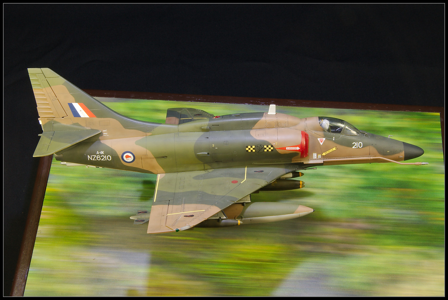 The Hamfisted Modeller: 1/48 Douglas A-4K Skyhawk - 2 Squadron RNZAF