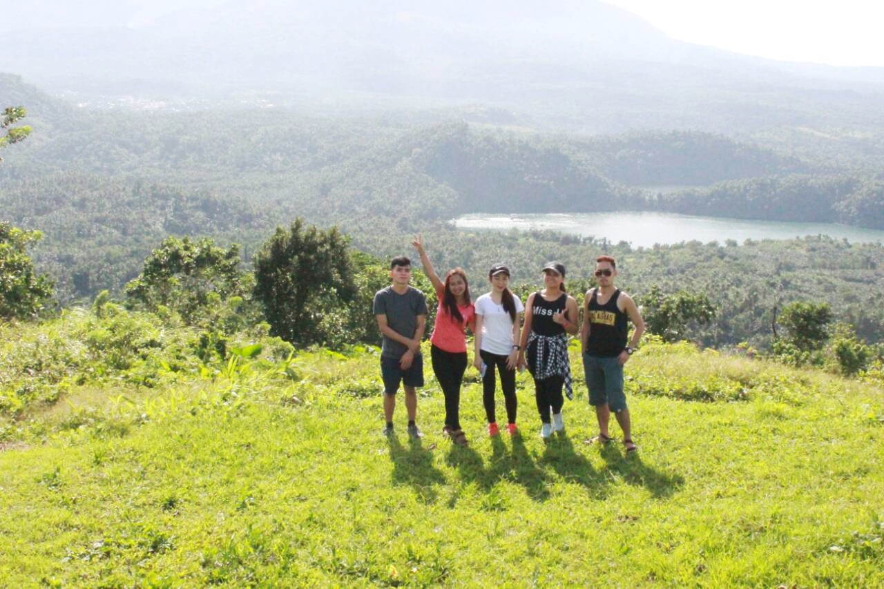 Mt.Mabilog and Twin Lakes: The hidden gems in San Pablo Laguna - Fernweh