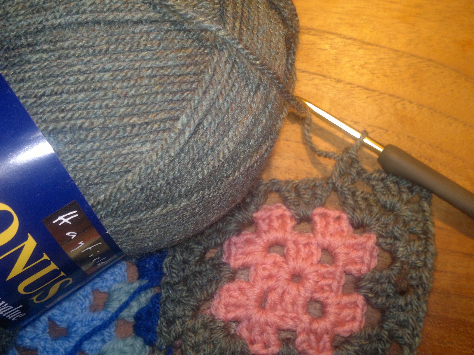 Get Hooked on Crochet: Day #16 Granny A Day - Two Crochet Disasters