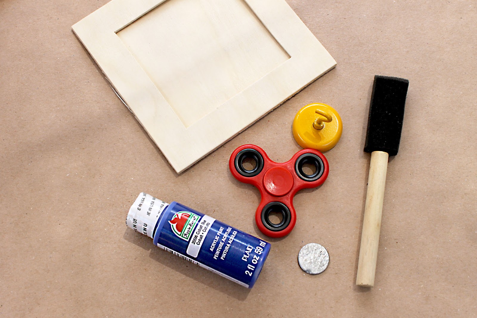 Cupcake Wishes & Birthday Dreams: Make Your Own Fidget Spinner Display ...