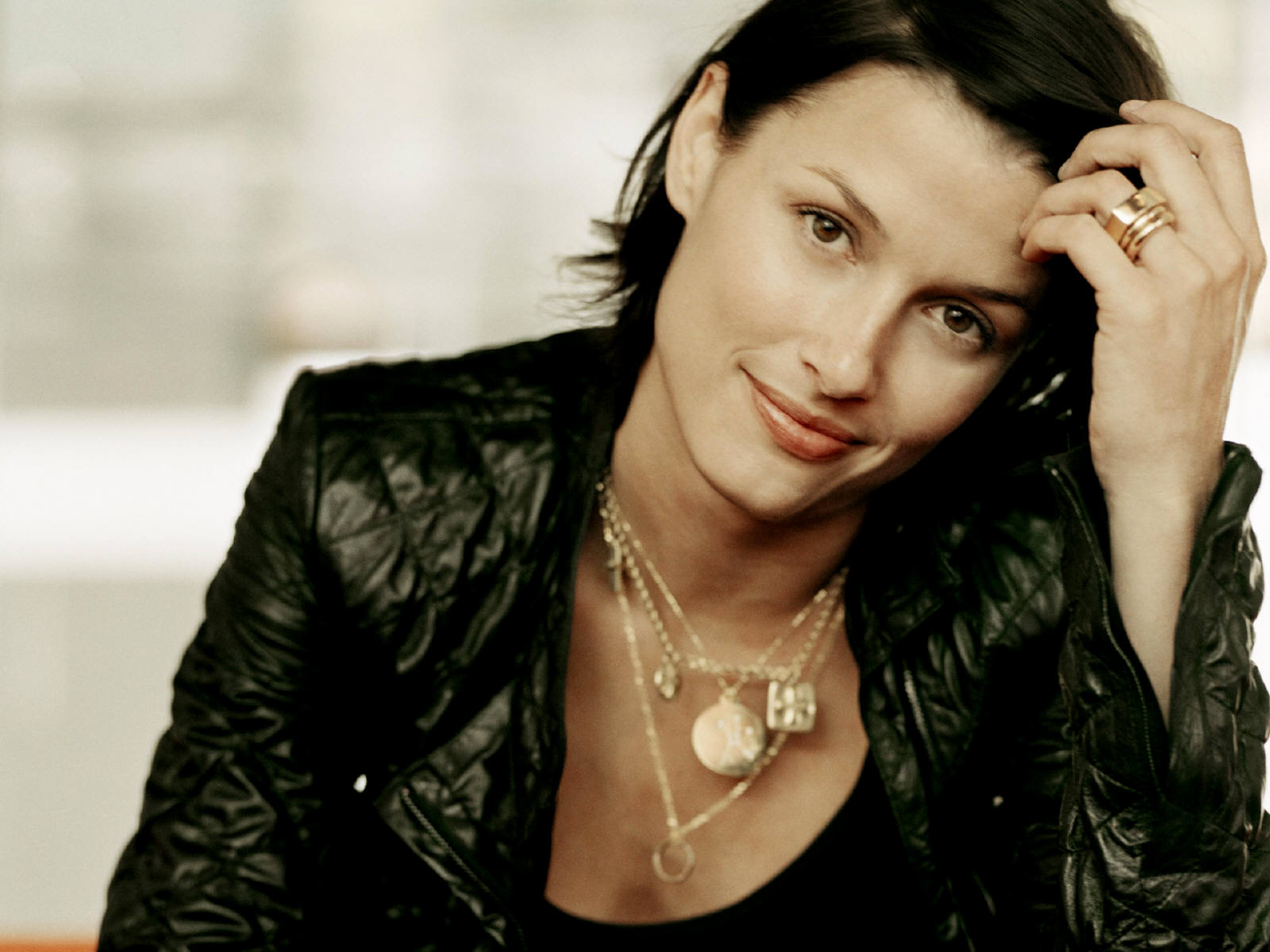 more than the star sinthesky: Bridget Moynahan HD Wallpapers