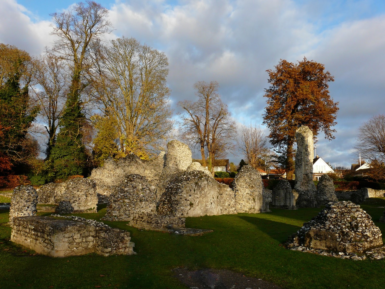 Cindy's Snaps: Thetford Priory, Nunnery Lakes Nature Reserve and ...