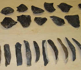 GURU SENI BUDAYA: Alat Untuk Membuat karya Seni Rupa Primitif dan Modern