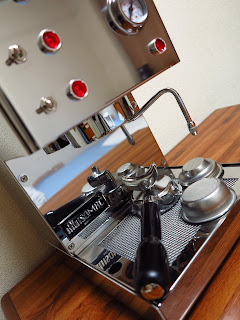 コーヒーときどき紅茶: エスプレッソマシン ： ISOMAC VENUS