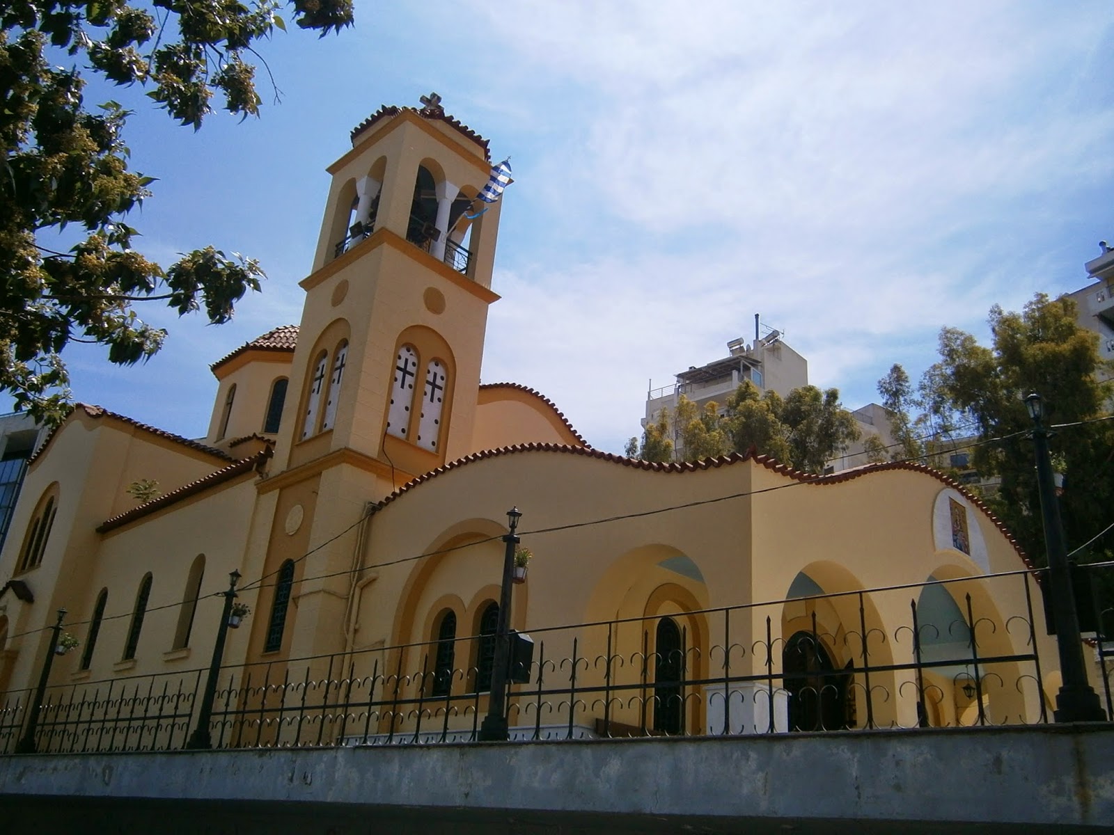 Φίλοι Καθεδρικού Ιερού Ναού Αγίας Γλυκερίας Γαλατσίου: Η ΙΣΤΟΡΙΑ ΤΟΥ ΝΑΟΥ