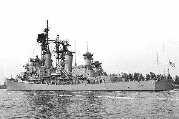 G.GYSSELS SHIPCOLLECTION: USS MAHAN DDG 42 ex DLG 11