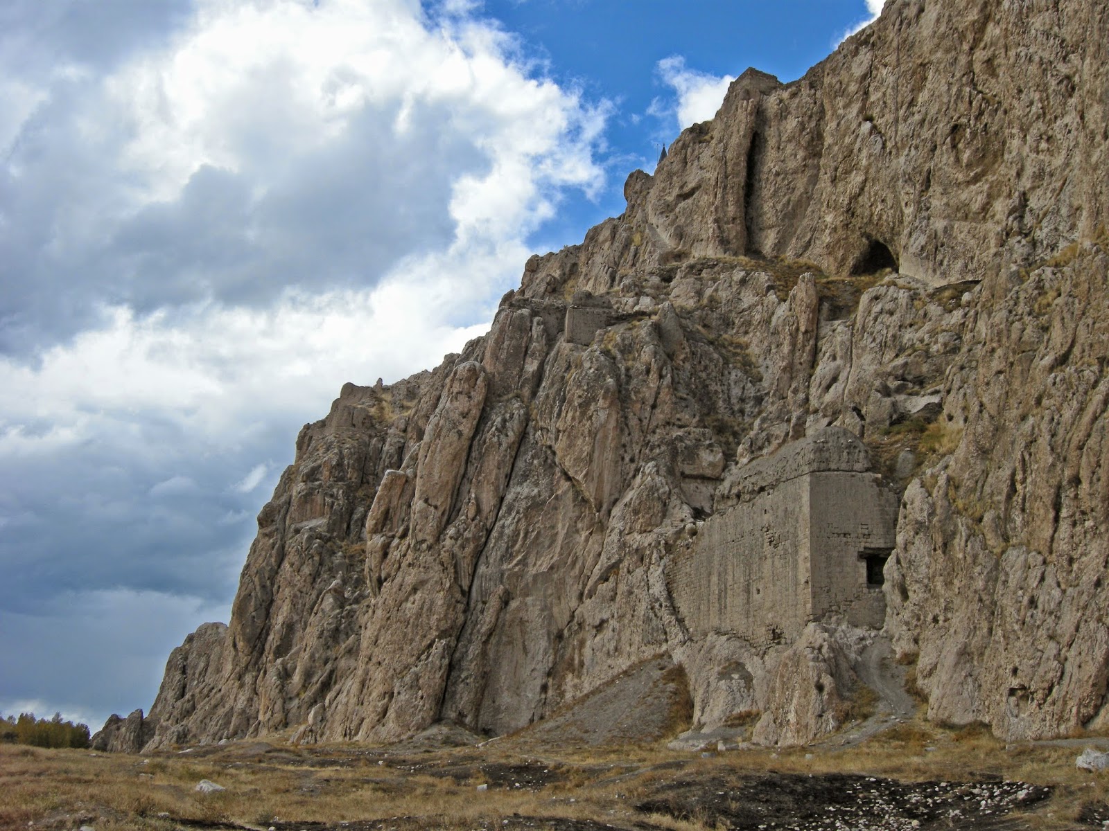 BIKE CLASSICAL: Tushpa: Bronze Gates of Shalmaneser