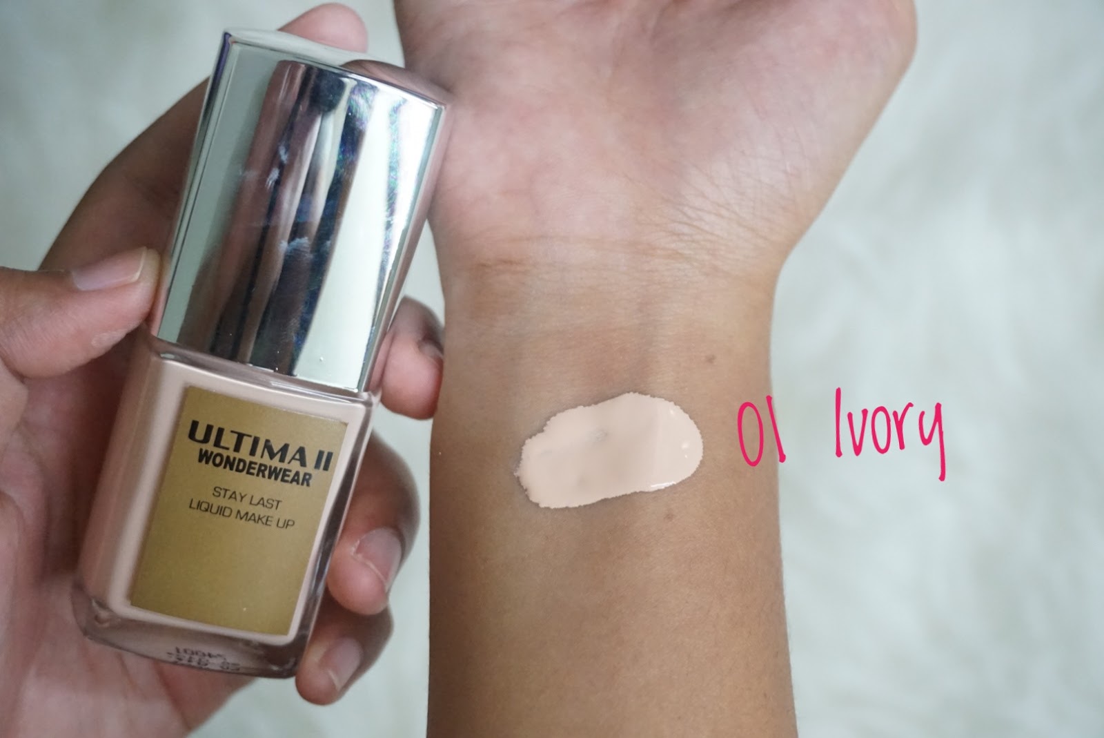 ULTIMA II Wonderwear Makeup Review - Dessy DYL