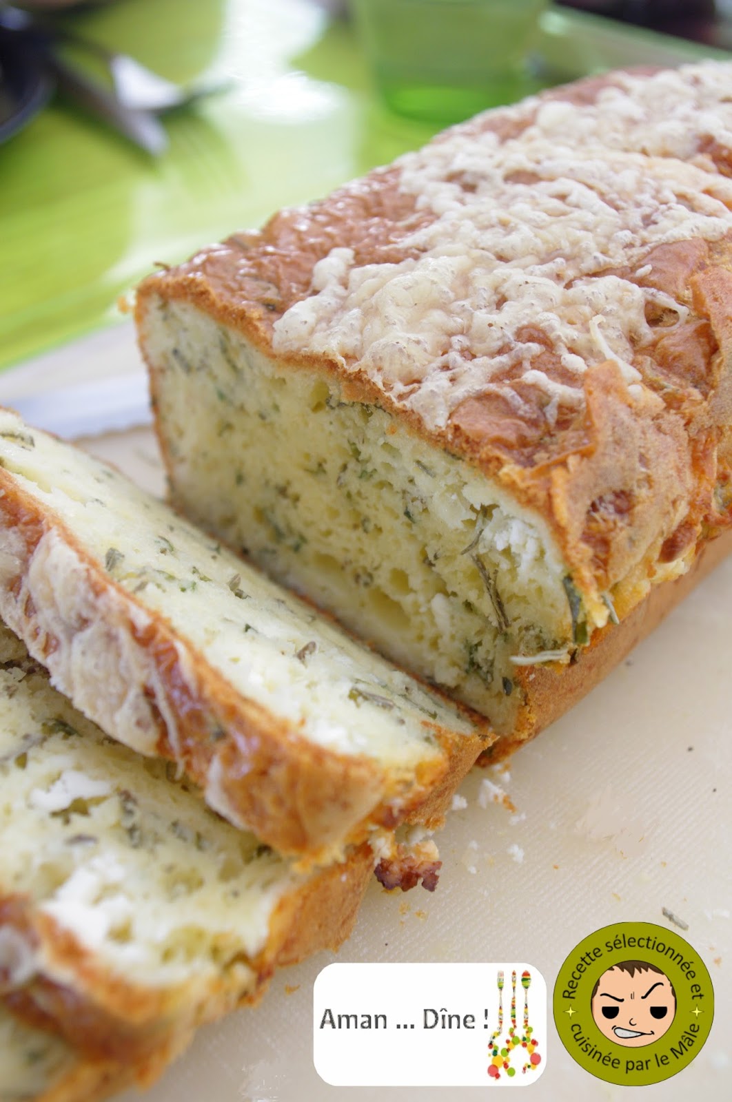 Cake aux herbes de Provence et feta