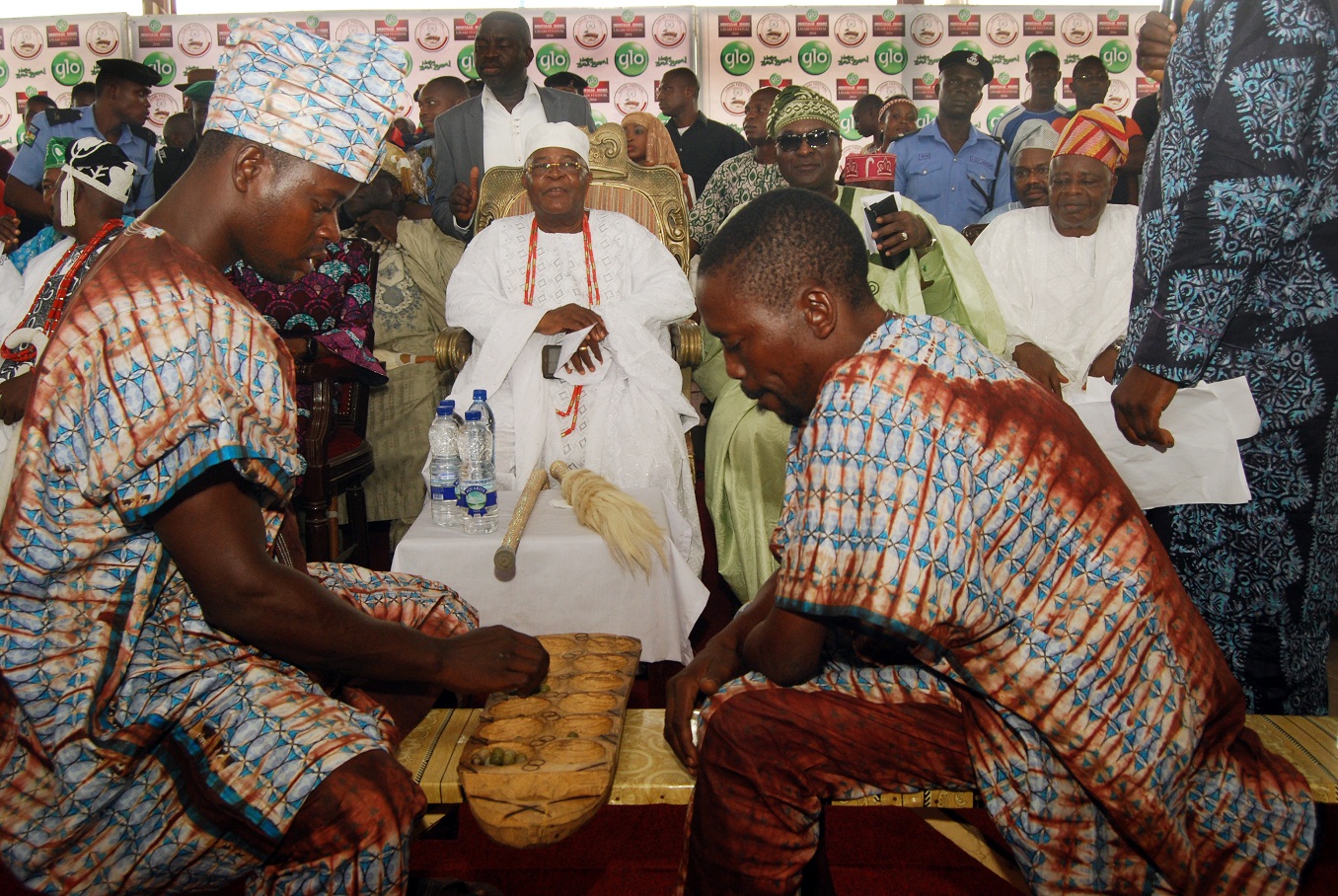 The Unknown Nigeria : AYO OLOPON: One of the Oldest Games in Yorubaland