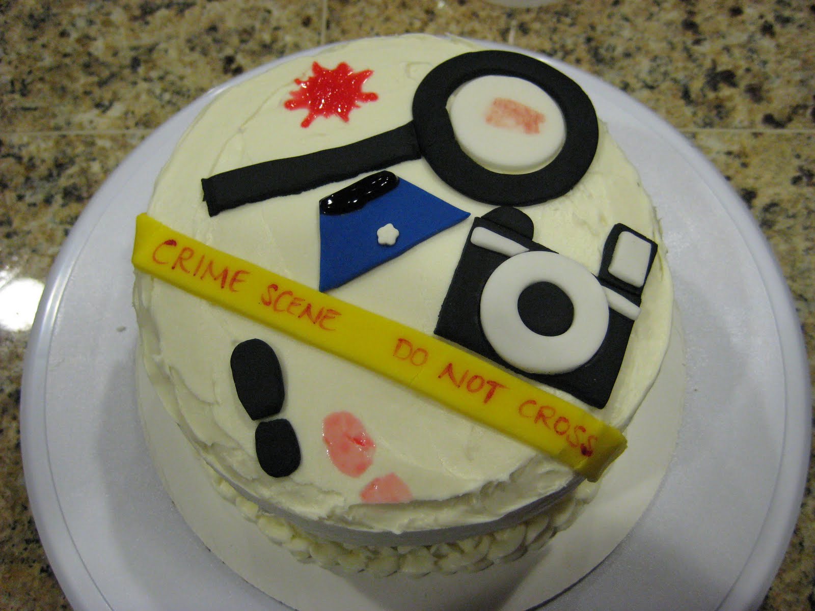 Megan's Cuppy Cakes: Crime Scene Cake