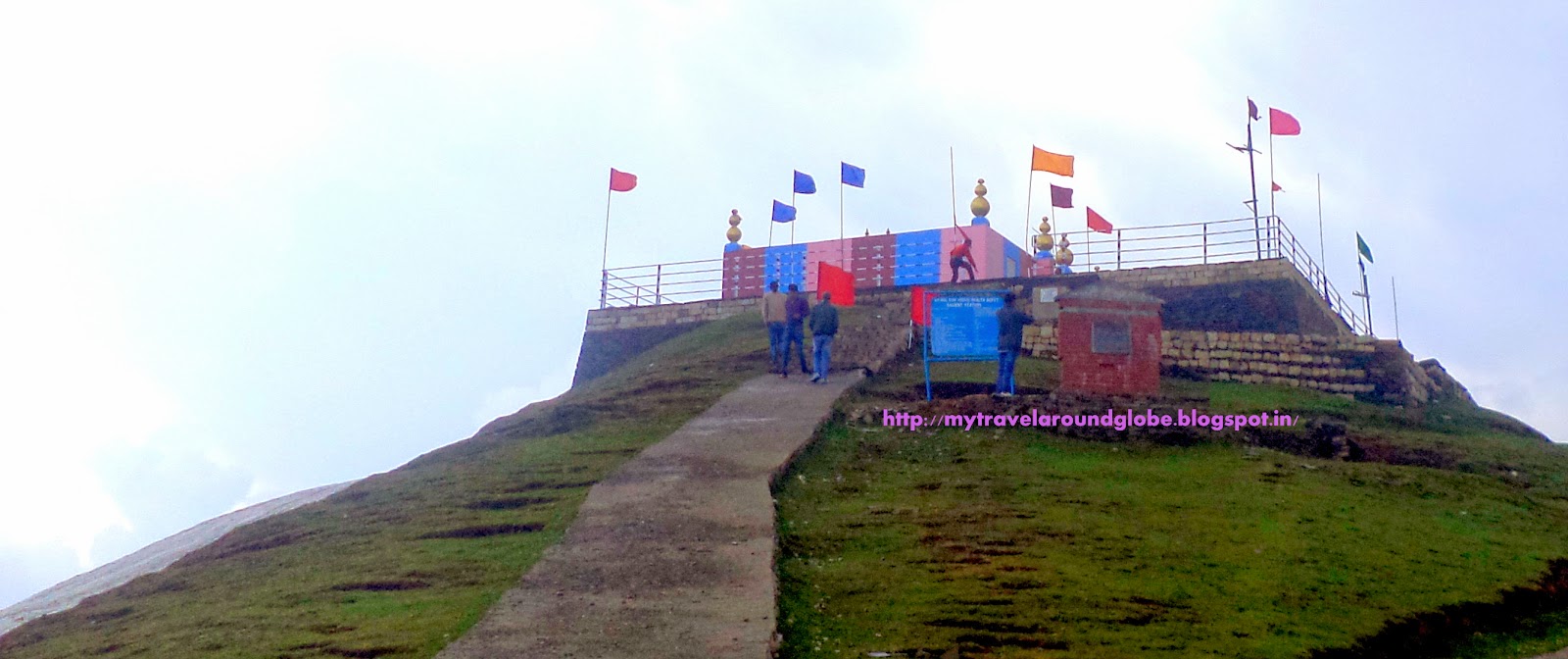 Ghoomna(Traveling): Bike Ride up to Shikari Devi Temple