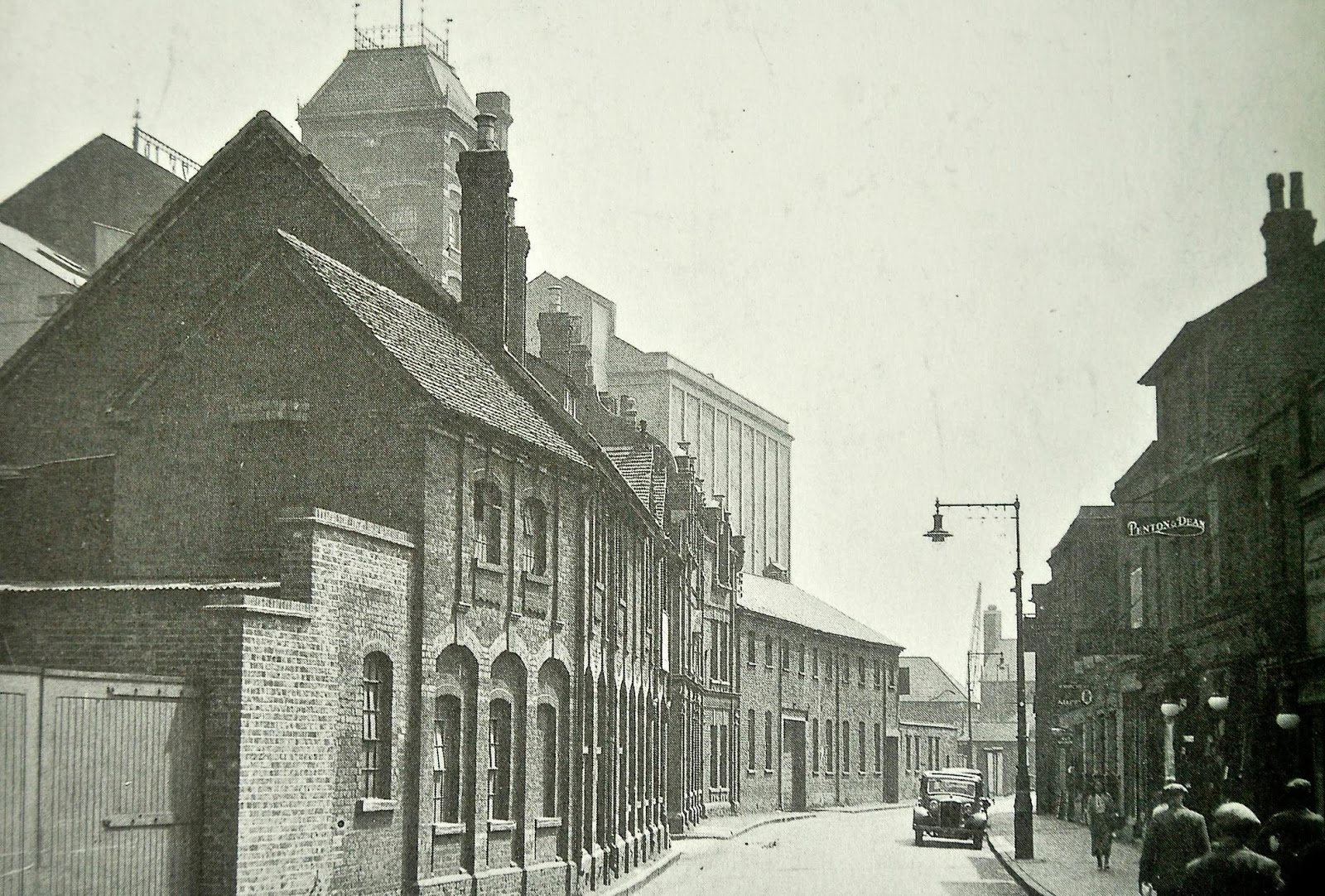 Arthur Pewty's maggot sandwich: 2014-02-23