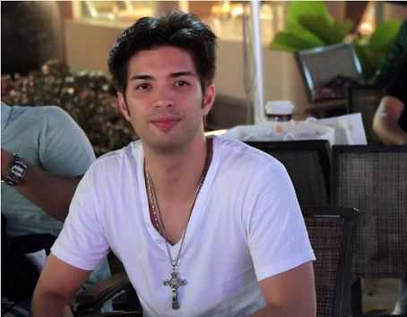 Hot Pinoy: Joross Gamboa