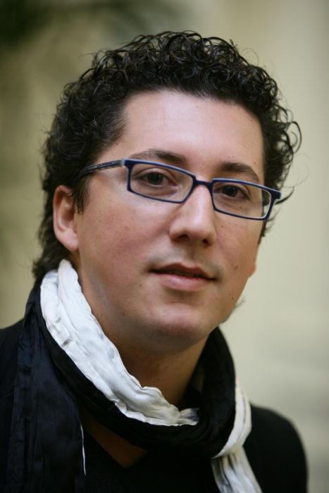 Jornal CONTACTO - O Blogue: Marco Godinho no Museu de Arte Moderna, no ...