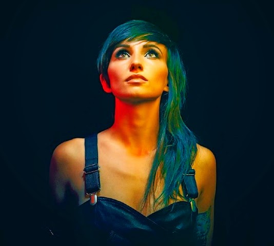 Alter The Press!: LIGHTS Announces New Album 'Little Machines'; Drops ...