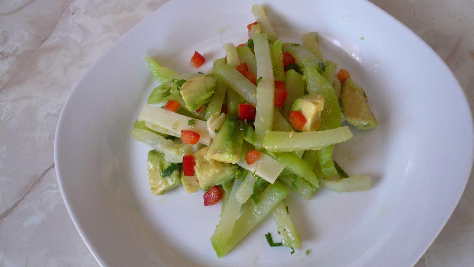 Ensalada de Chayote y Aguacate!