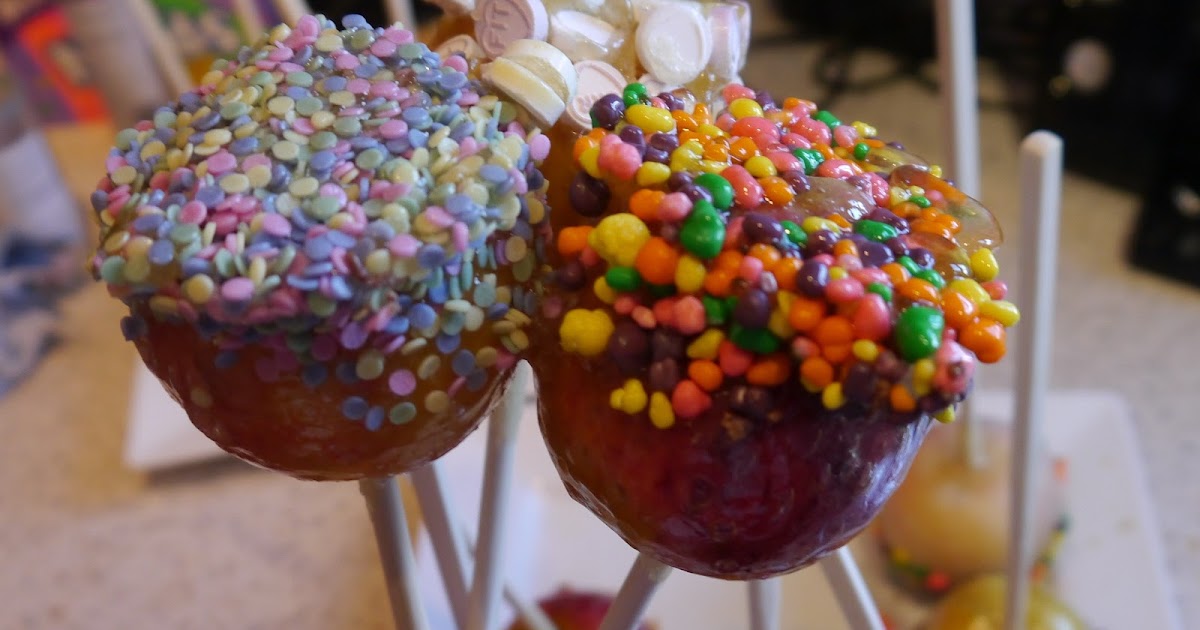 SUPERCALAFASHIONISTIC: Bonfire Night Treats