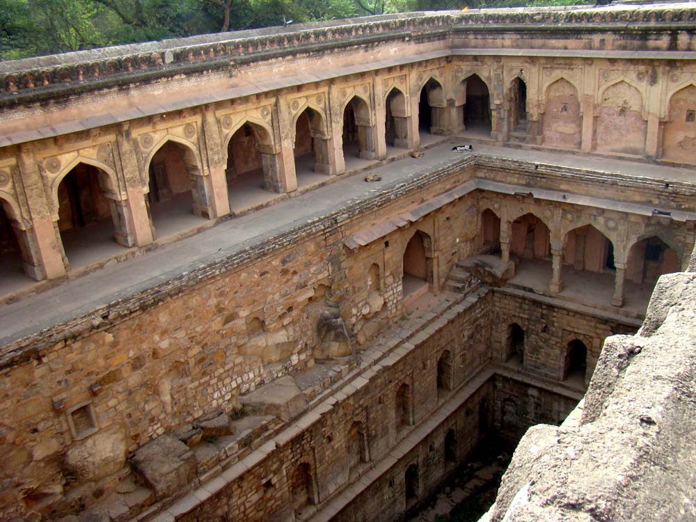 Places to Visit Before you Die : Agrasen ki Baoli - Place to visit in ...