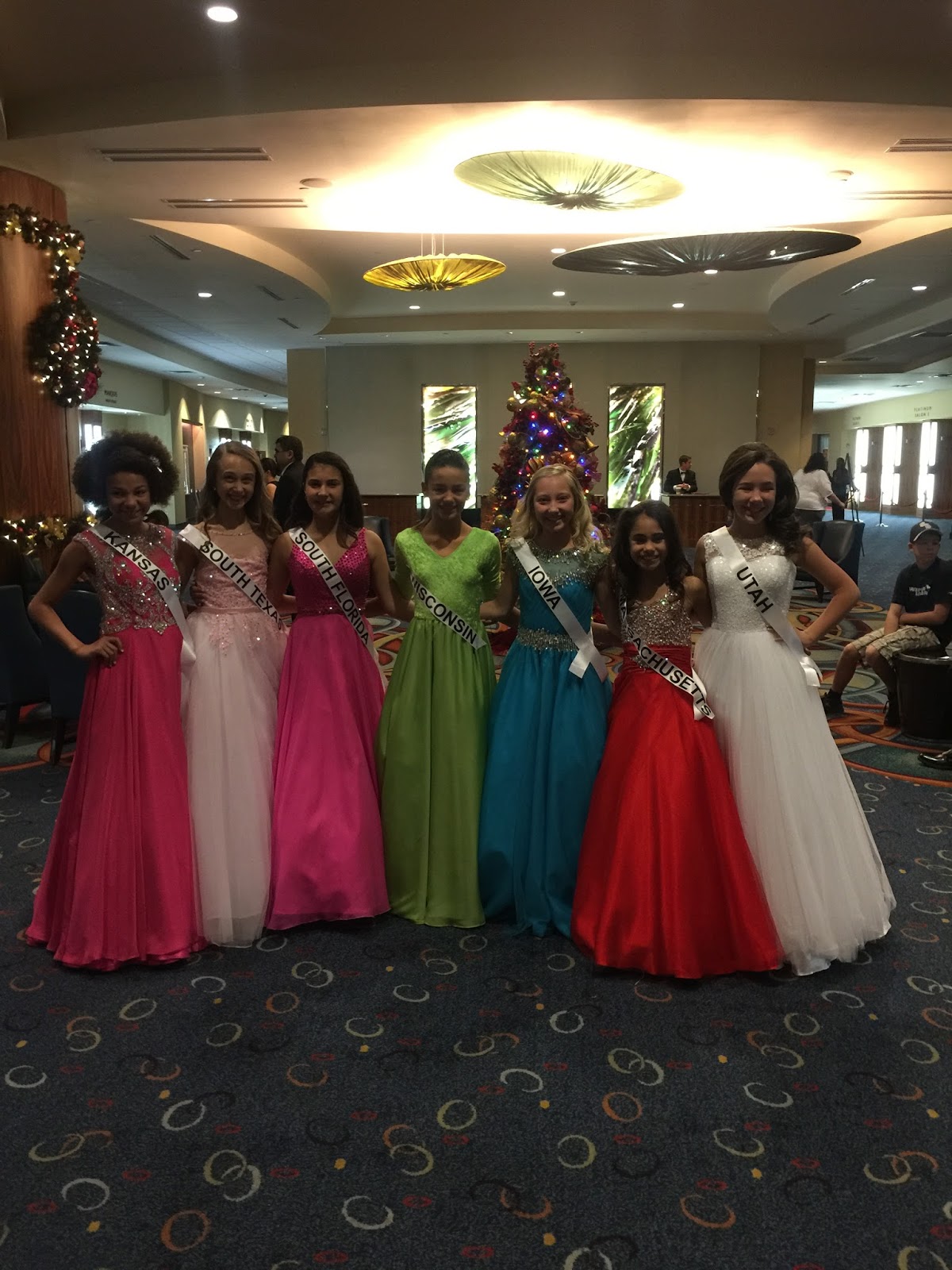 2015 National American Miss Iowa Pre-Teen Kaylee Van Den Berg