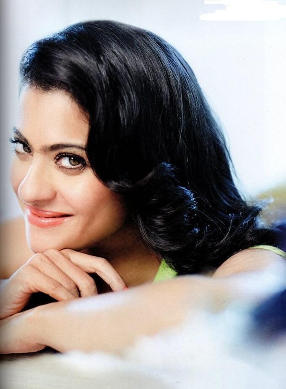 Beautiful Kajol Devgan Wallpaper - Beautiful Desktop HD Wallpapers Download