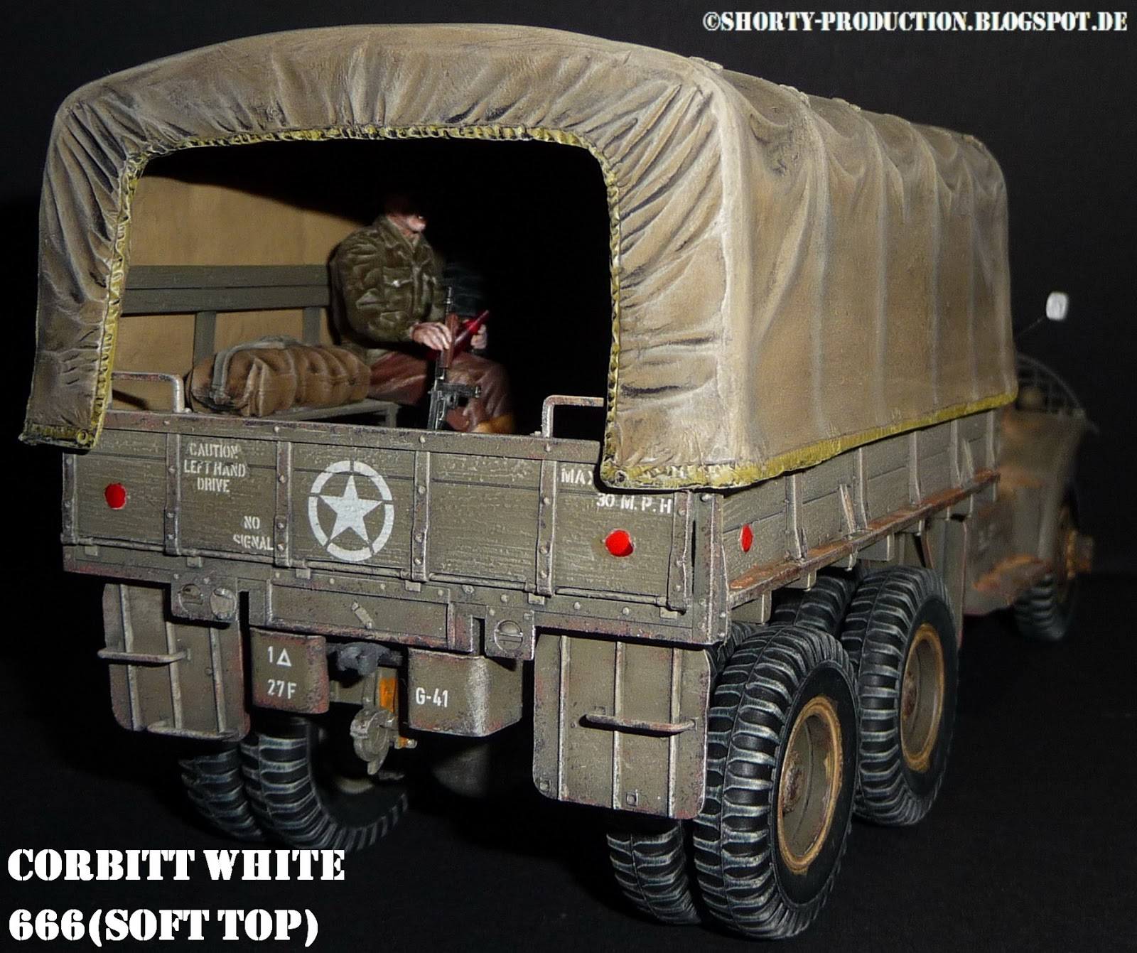 Shorty-Production: HobbyBoss-US White 666 Cargo (Soft Top)