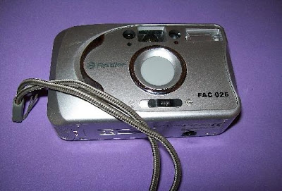 É da sua época?: [1990] Câmera Fotográfica Firstline