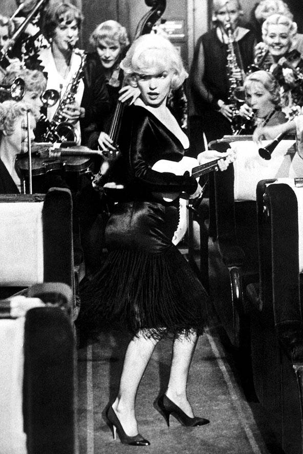 Adrianna Thalia: 20 MOST ICONIC LBD MOMENTS OF ALL TIME