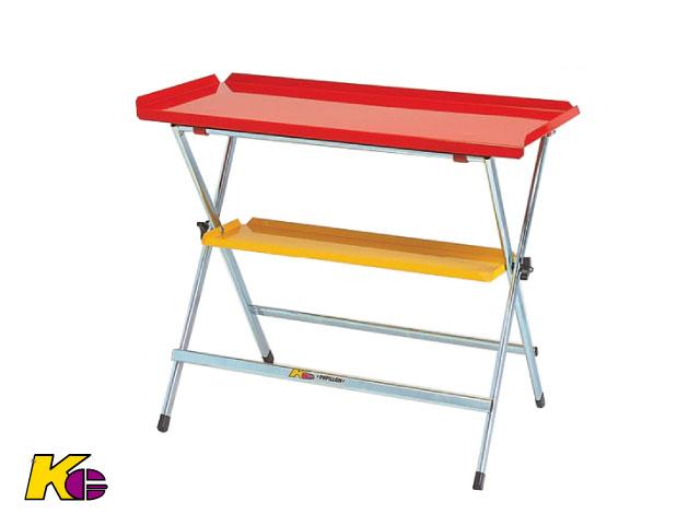 KG Karting USA: KG Kart stand and working table