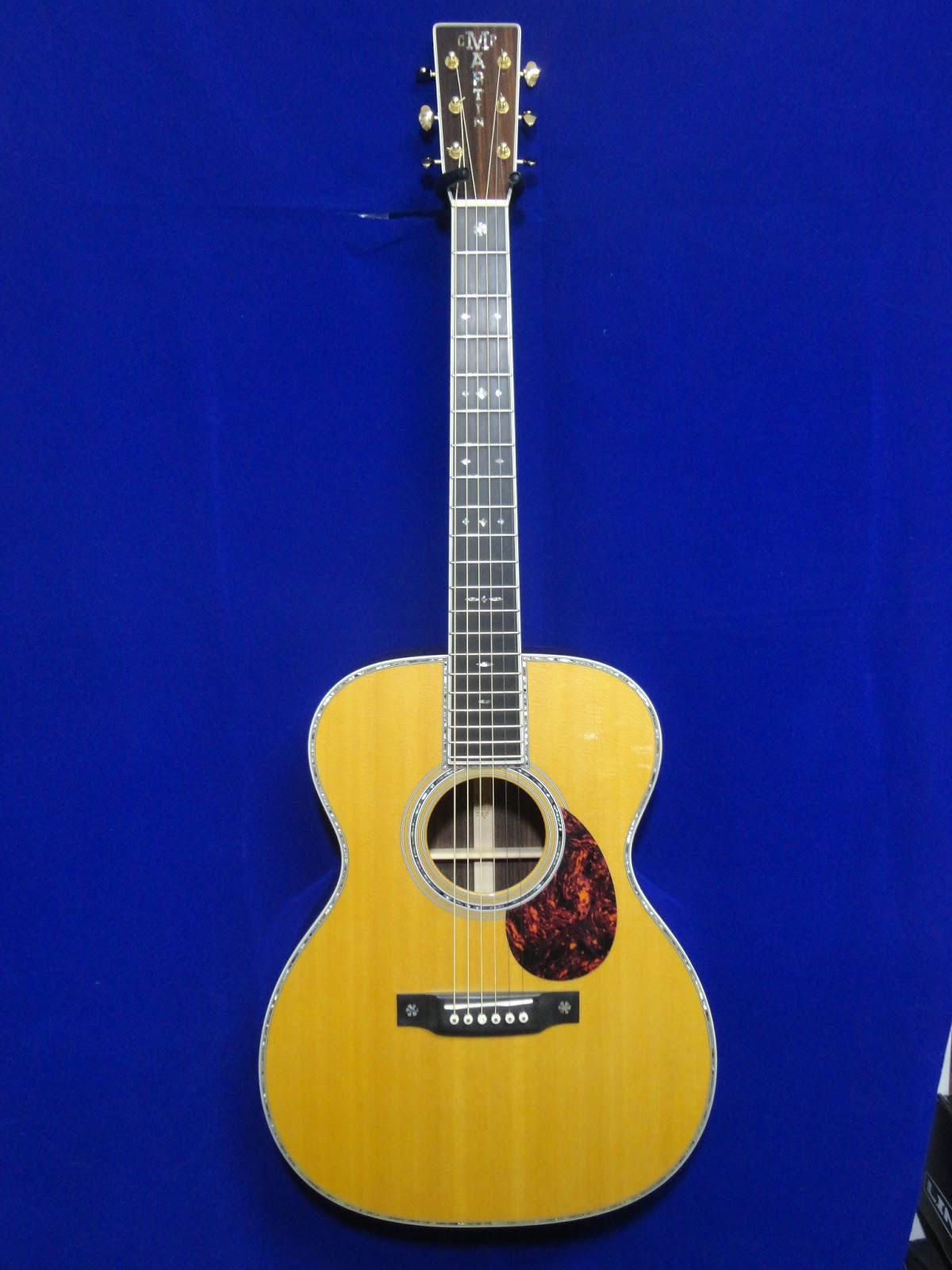 Violão Martin CMF R$ 7.000,00 ~ Promusic