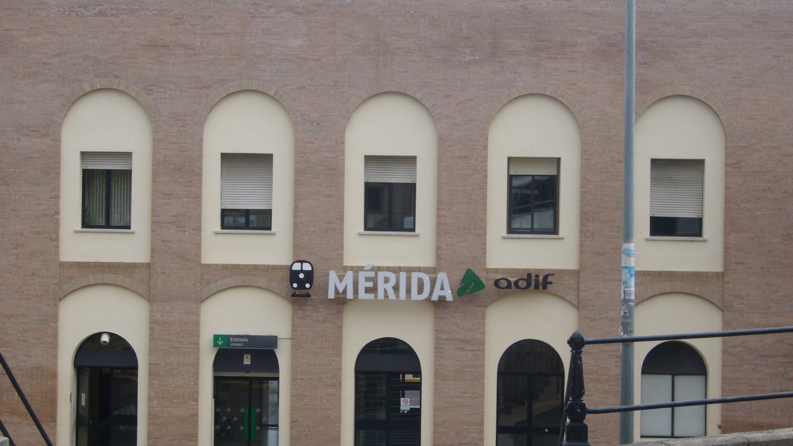 El tren en Extremadura: Estación de Mérida.