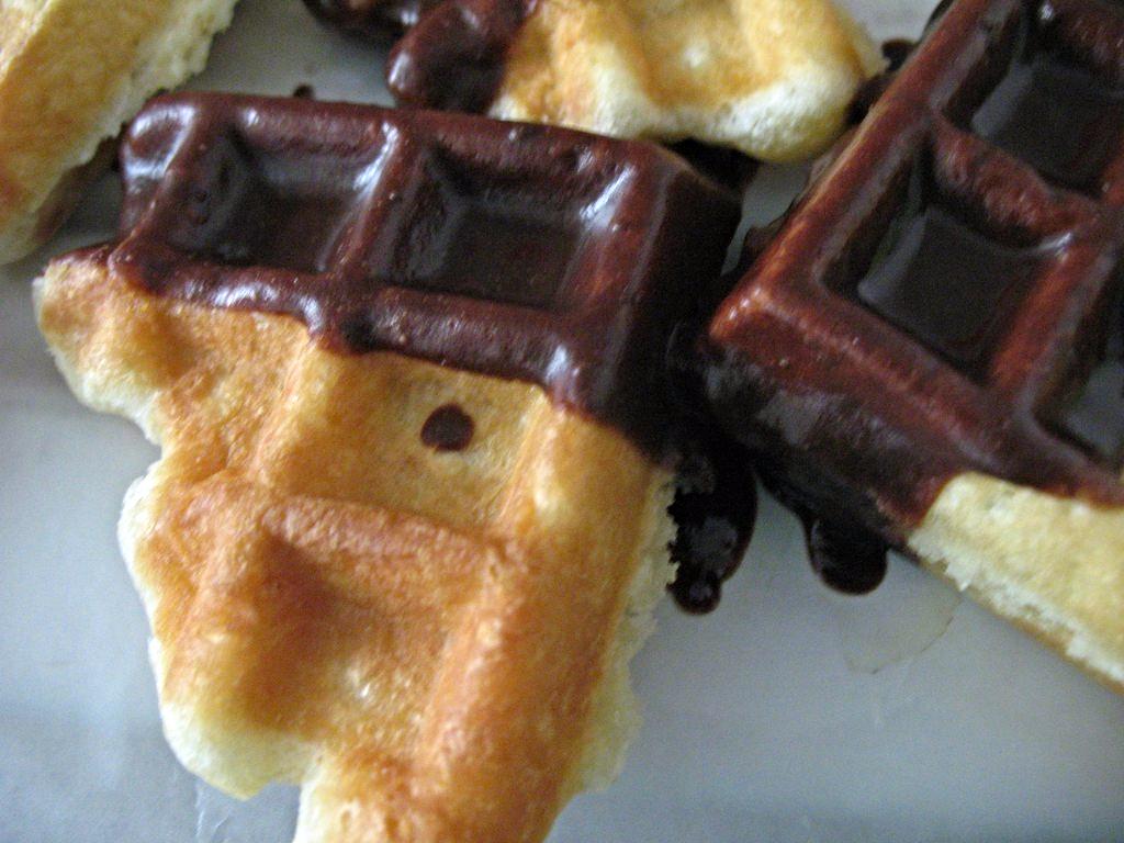 Icy Violet's Kitchen: Chocolate Dipped Waffles