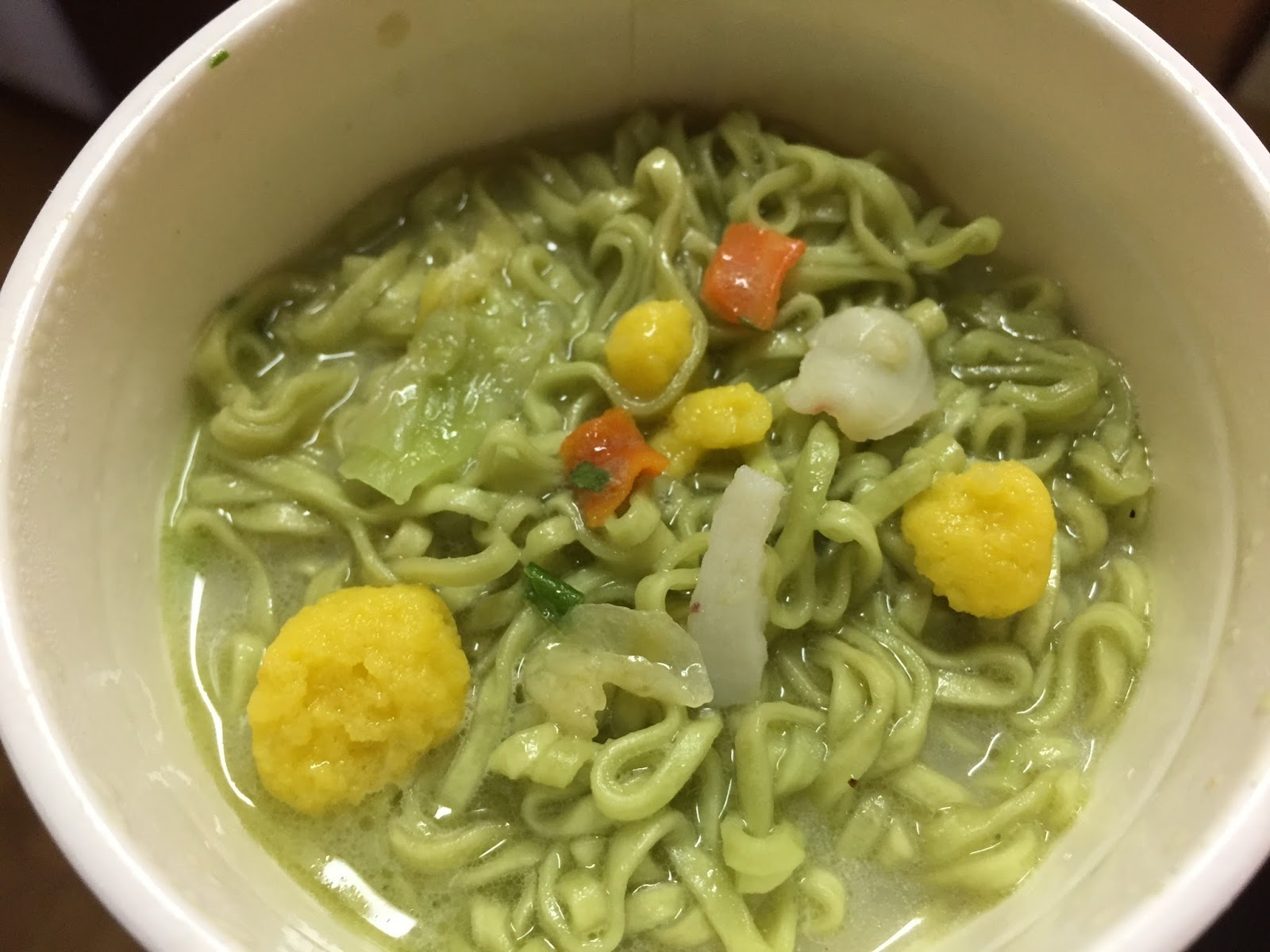 Nissin Cup Noodles Matcha / 日清カップヌードル 抹茶 ~ I'm Made of Sugar! - Chihiro ...