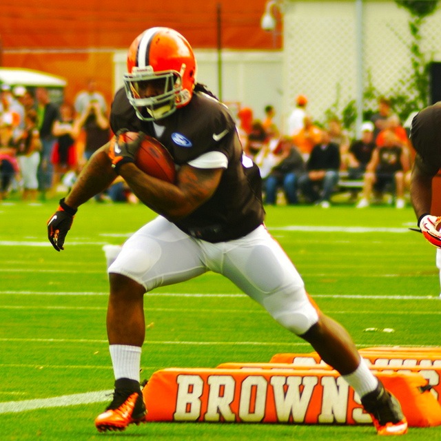 Four Point Stance: Dolphins at Browns - AFC East Daily