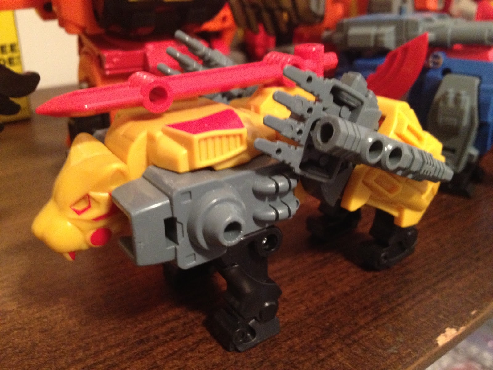 A Transformers Blog - My Life In Collecting: G1 Predaking / Reissue ...