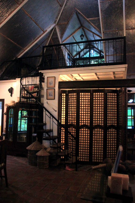 Stills and Glyphs: Pahinga Riverside Retreat House: the name says the Rest