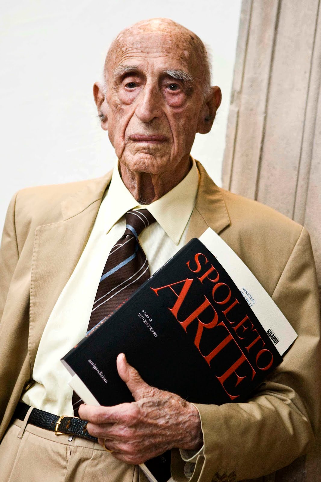 GILLO DORFLES ALLA a cura di Vittorio Sgarbi