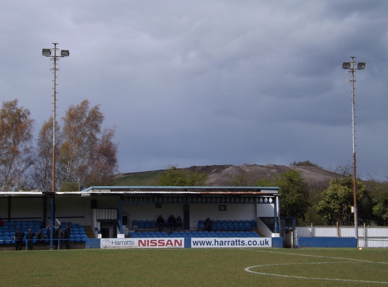 The Accidental Groundhopper: Ground 299: Harratts Nissan Stadium ...