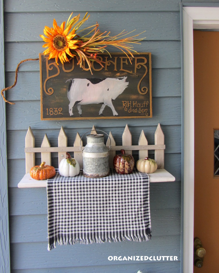 Fall Outdoor Decor - Organized Clutter