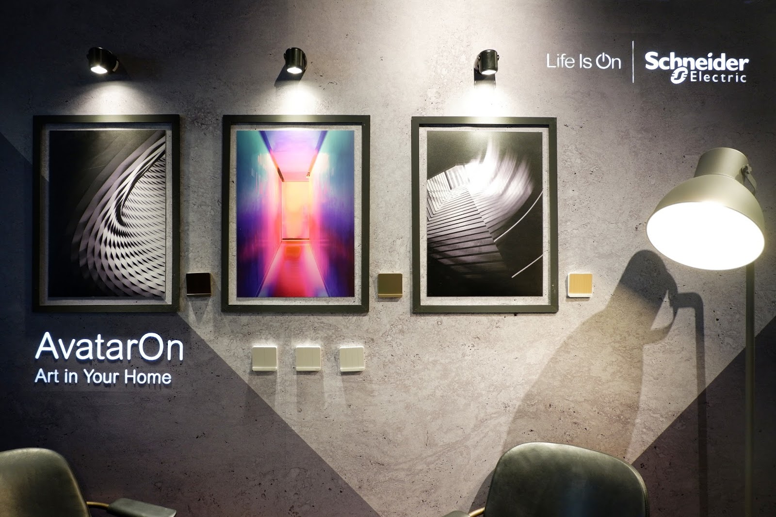 Sara Wanderlust: Schneider Electric presents AvatarOn to customise your ...