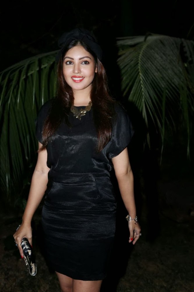 Komal Jha Hot Photo Gallery at Billa Ranga Audio Launch - Hot ...