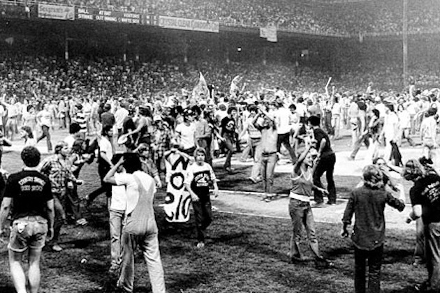 Disco Demolition Night: Disco Rocks